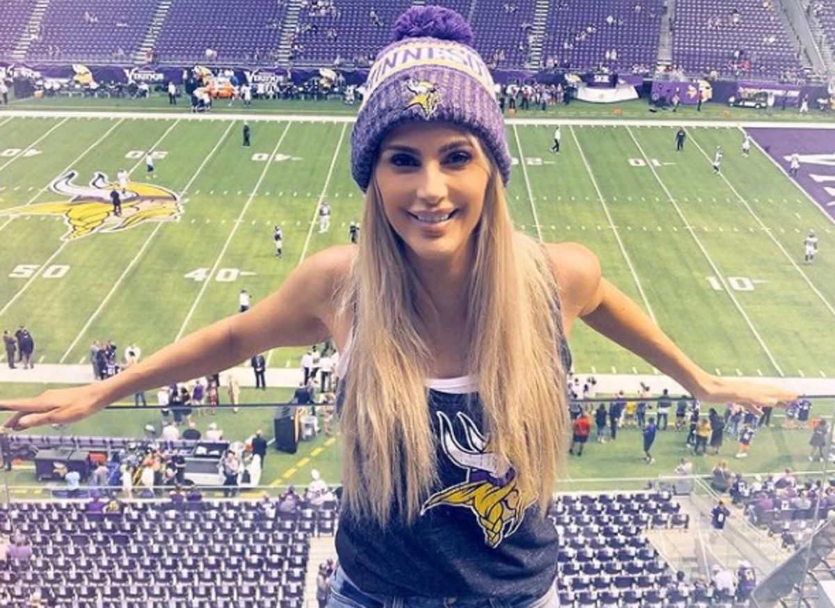 Mike Zimmer's Girlfriend is GOING AFTER Rick Spielman on social media ...