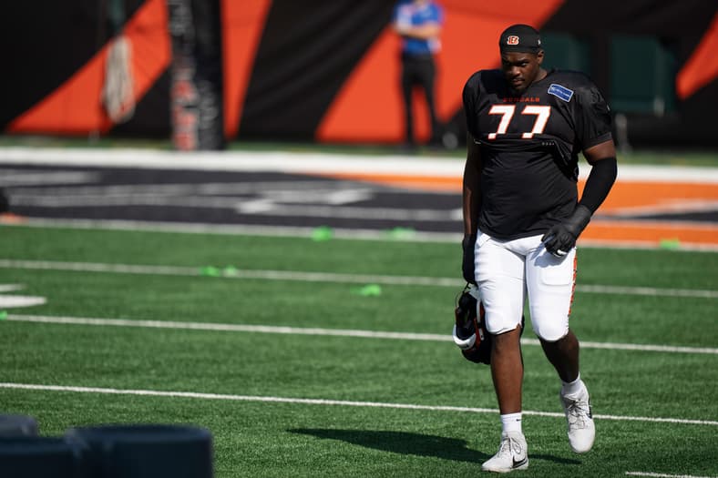 The Vikings Said Goodbye to a Colossal O-Lineman Earlier in the Week ...