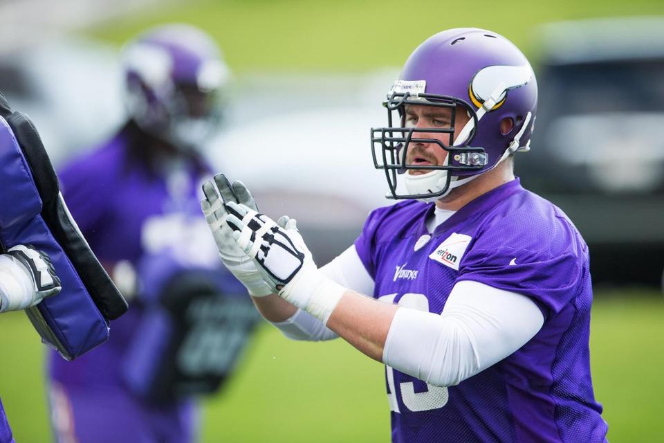 Brandon Fusco Active vs. Chargers