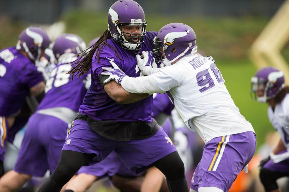 Report: Vikings RT Phil Loadholt to Retire - Vikings Territory
