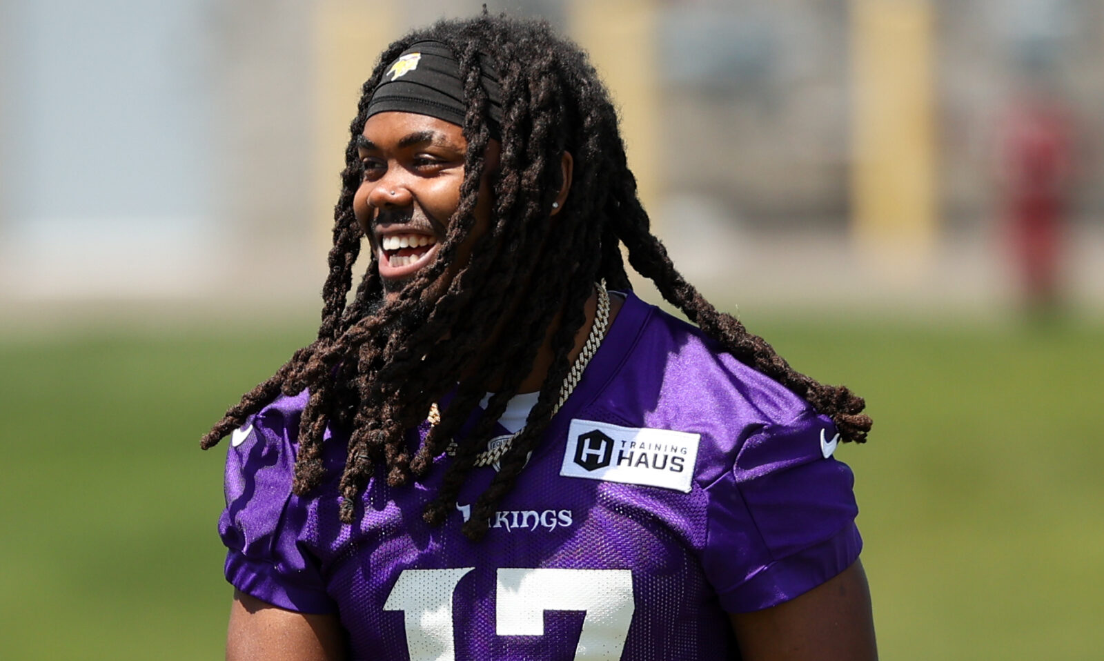 Mother of Vikings WR Provides Update after Brutal Hit