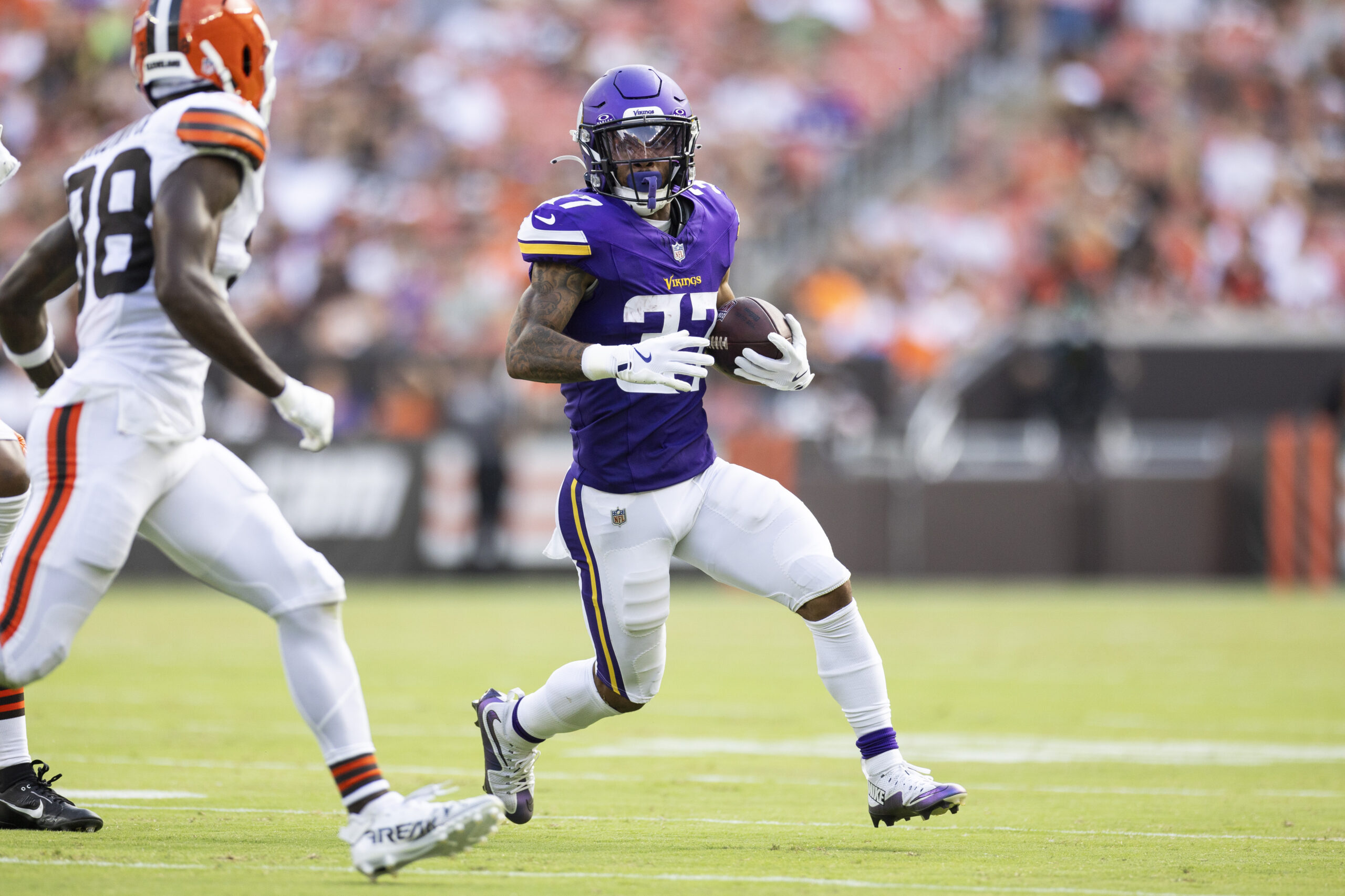 Vikings Release Running Back