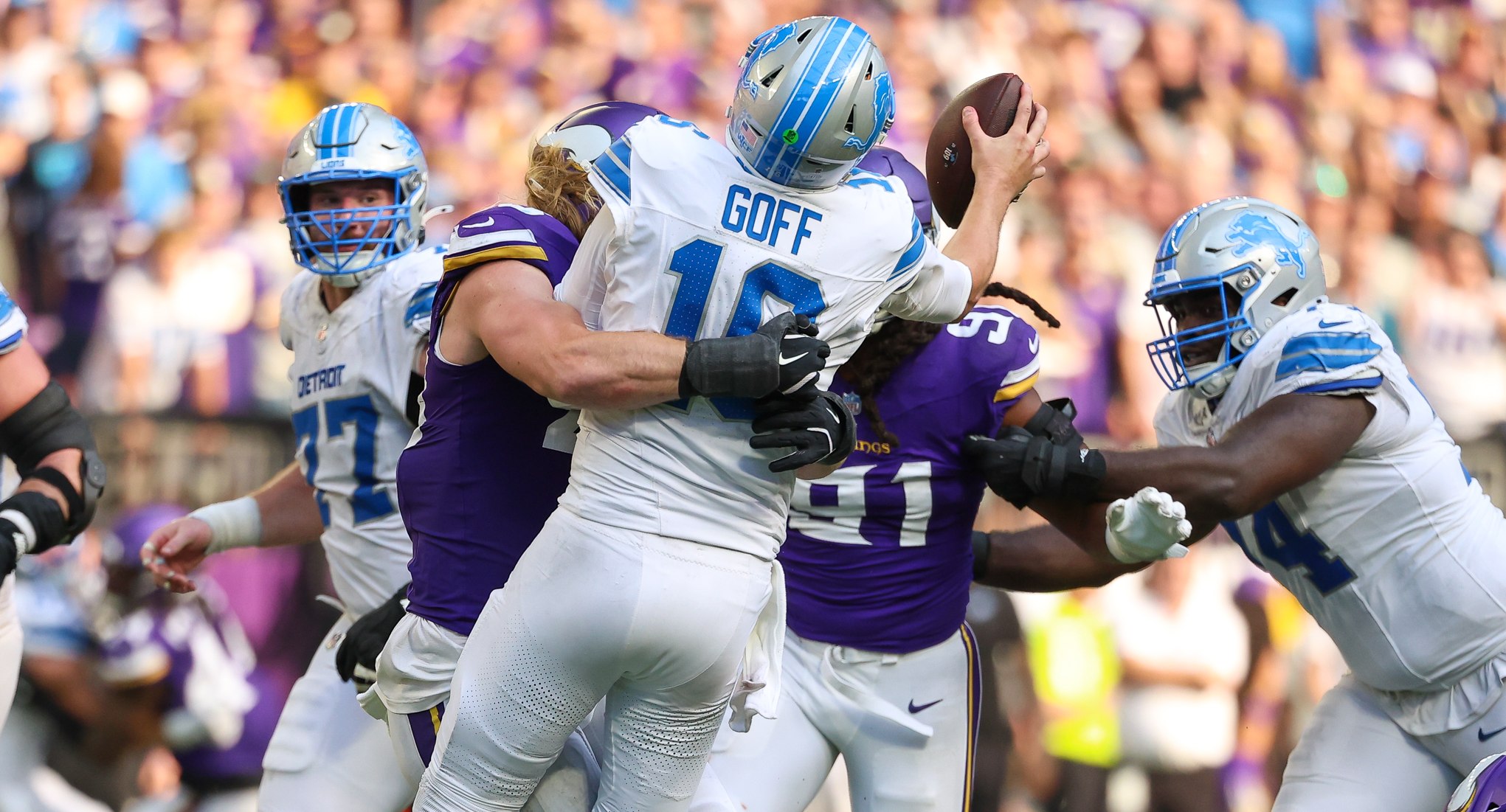 Vikings Defender Gets Monster Extension