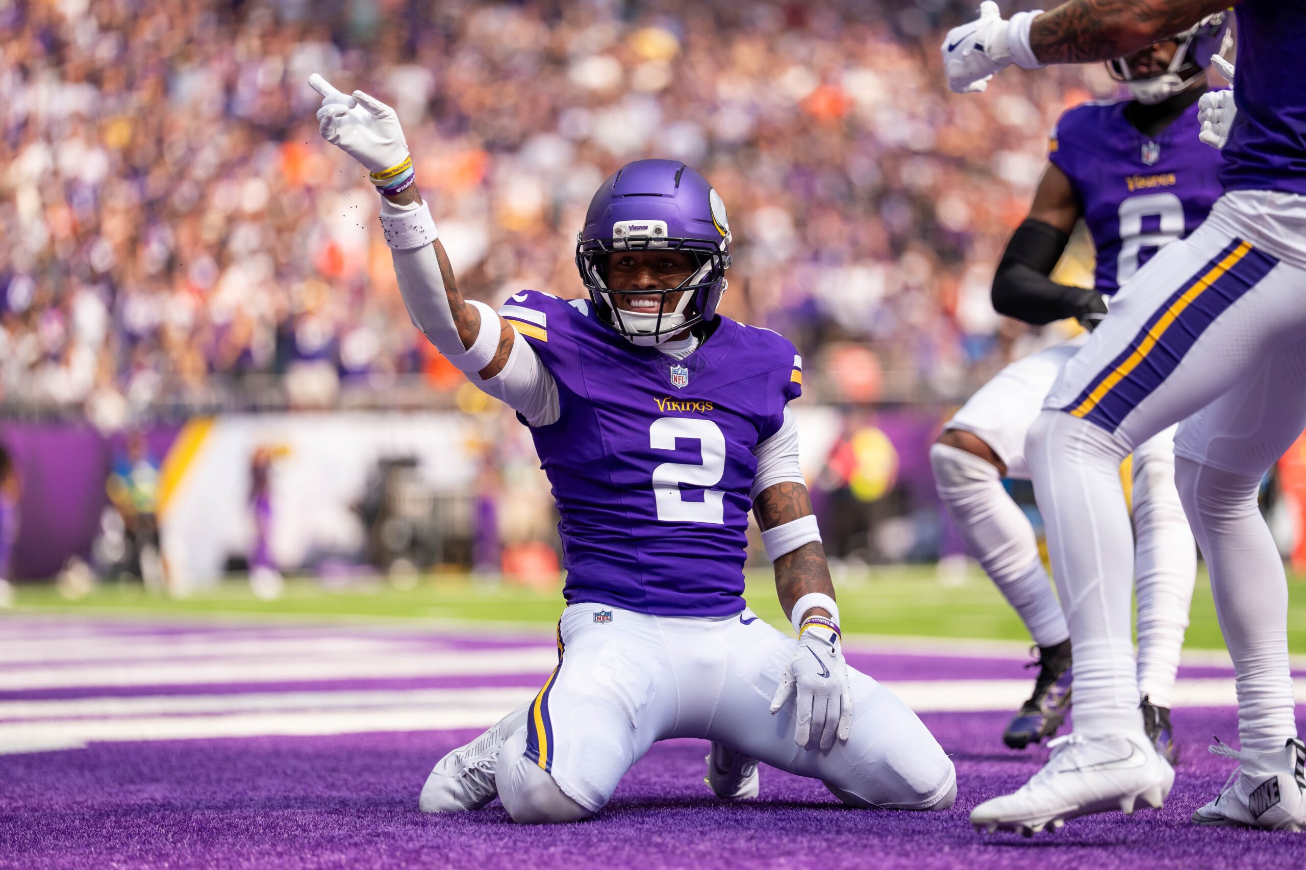 Multiple Players Make Vikings History in First Half vs. Bengals